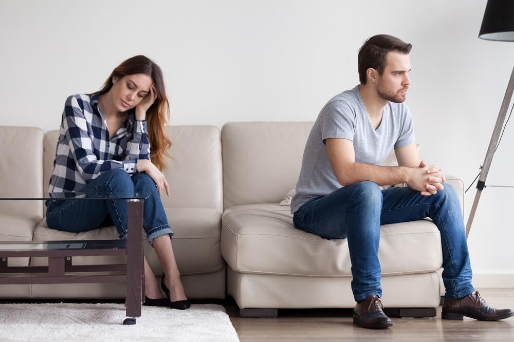 ¿Qué debes hacer si tu pareja está distante? - Mejor con Salud ¿Qué debes hacer si tu pareja está distante? - Mejor con Salud