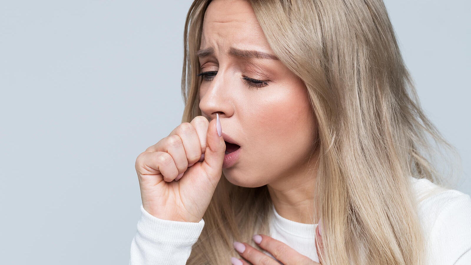 Dolor en el pecho al toser: 10 posibles causas y qué tomar - Mejor con ...