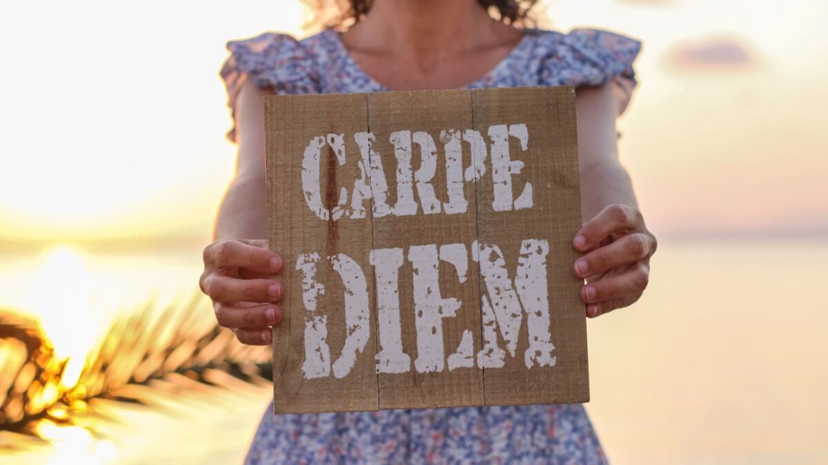 «Carpe diem» qué significa, una filosofía para vivir el presente ...