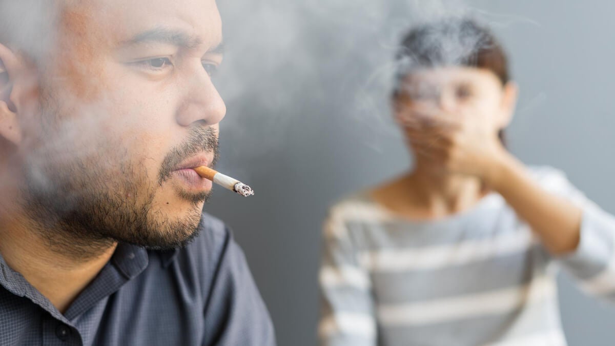 ¿Tu casa huele a tabaco? Así puedes eliminarlo para siempre - Mejor con ...
