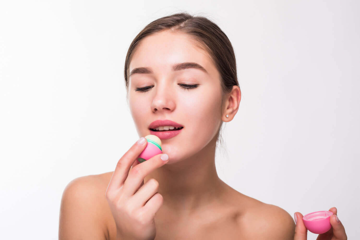 Vaselina vs bálsamo labial: ¿cuál es mejor contra los labios resecos ...